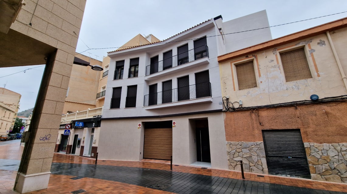 Edificio 10 viviendas en casco antiguo de Petrer - Manuel Romero Arquitecto